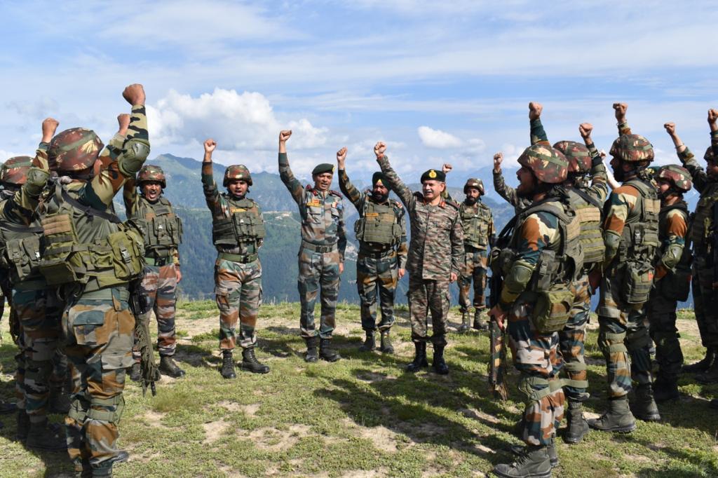 Northern Army Commander Reviews Situation Alone LoC – The INS News